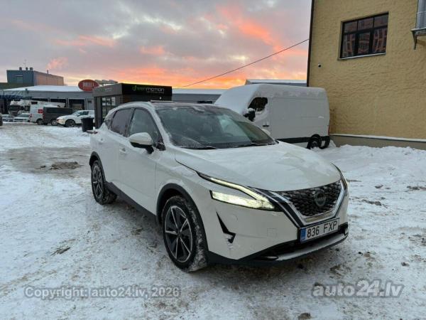 White Nissan Qashqai 2024 in Tallinn, with an engine capacity of 1.30 L and mileage of 55 thousand km for 25900 €, photo 7 on AUTOMOTO.COM.LV