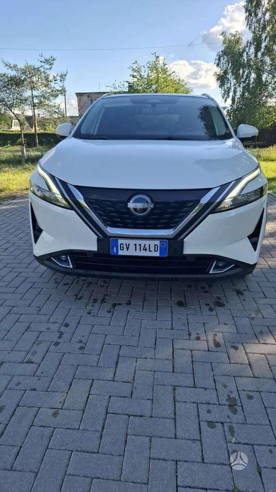 Balts Nissan Qashqai 2024 Radviliškis, ar dzinēja tilpumu 1.50 L un nobraukumu 83 tūkst. km par 23500 €, foto 4 vietnē AUTOMOTO.COM.LV