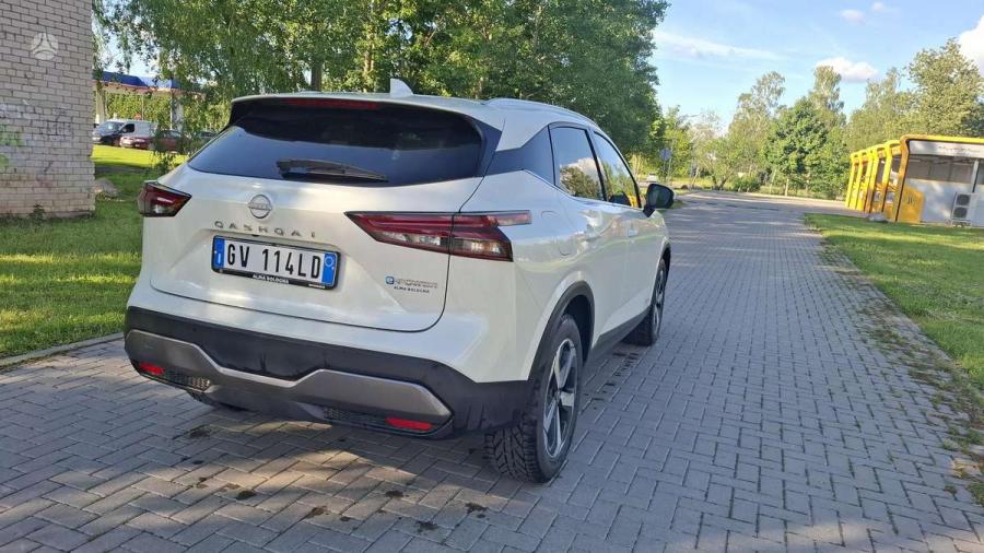 Balts Nissan Qashqai 2024 Radviliškis, ar dzinēja tilpumu 1.50 L un nobraukumu 83 tūkst. km par 23500 €, foto 9 vietnē AUTOMOTO.COM.LV