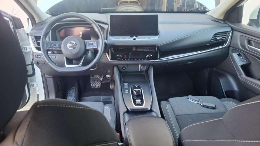 Balts Nissan Qashqai 2024 Radviliškis, ar dzinēja tilpumu 1.50 L un nobraukumu 83 tūkst. km par 23500 €, foto 14 vietnē AUTOMOTO.COM.LV