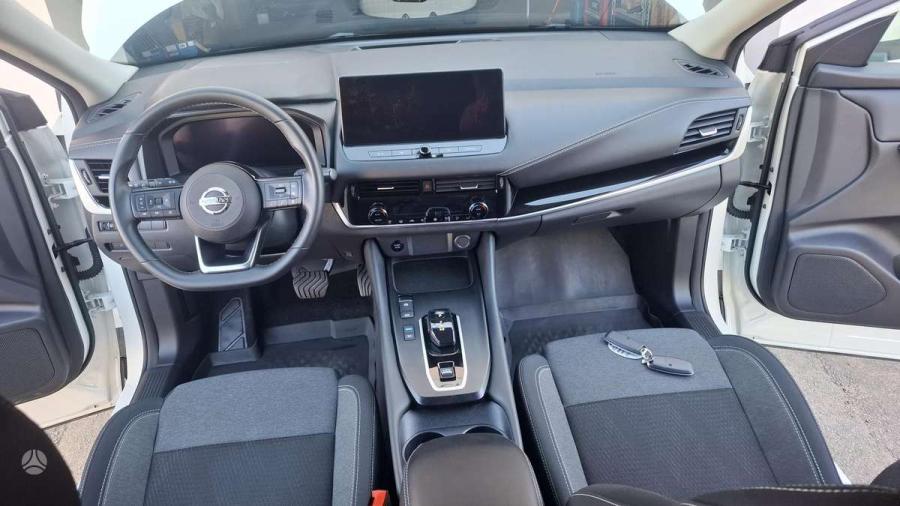 Balts Nissan Qashqai 2024 Radviliškis, ar dzinēja tilpumu 1.50 L un nobraukumu 83 tūkst. km par 23500 €, foto 26 vietnē AUTOMOTO.COM.LV