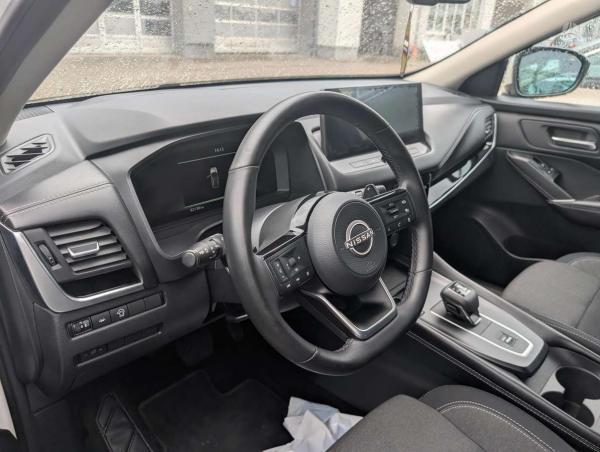 Balts Nissan Qashqai 2024 Kauņa, ar dzinēja tilpumu 1.33 L un nobraukumu 82 tūkst. km par 24000 €, foto 7 vietnē AUTOMOTO.COM.LV