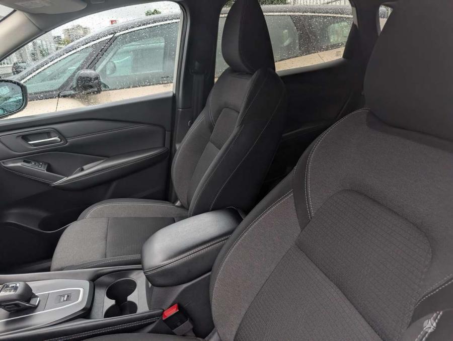 Balts Nissan Qashqai 2024 Kauņa, ar dzinēja tilpumu 1.33 L un nobraukumu 82 tūkst. km par 24000 €, foto 10 vietnē AUTOMOTO.COM.LV