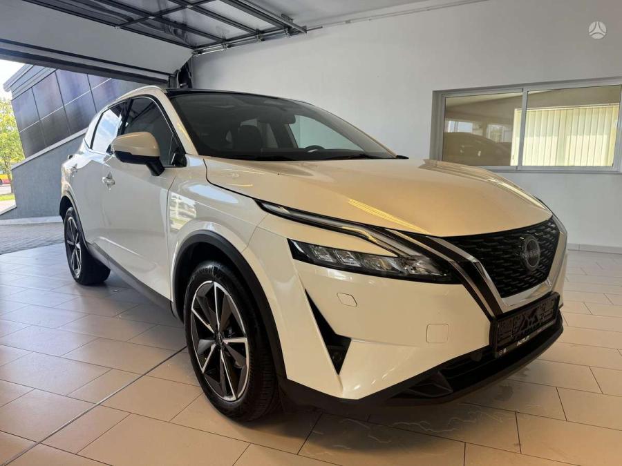 Balts Nissan Qashqai 2024 Šauļi, ar dzinēja tilpumu 1.33 L un nobraukumu 59 tūkst. km par 24200 €, foto 1 vietnē AUTOMOTO.COM.LV