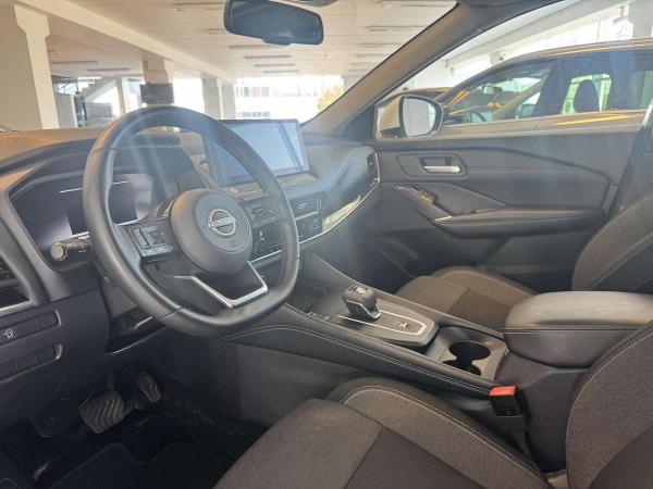 White Nissan Qashqai 2024 in Siauliai, with an engine capacity of 1.33 L and mileage of 59 thousand km for 24200 €, photo 9 on AUTOMOTO.COM.LV