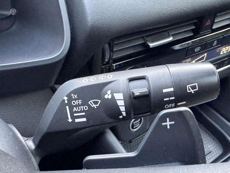 Balts Nissan Qashqai 2024 Viļņa, ar dzinēja tilpumu 1.30 L un nobraukumu 85 tūkst. km par 22950 €, foto 17 vietnē AUTOMOTO.COM.LV
