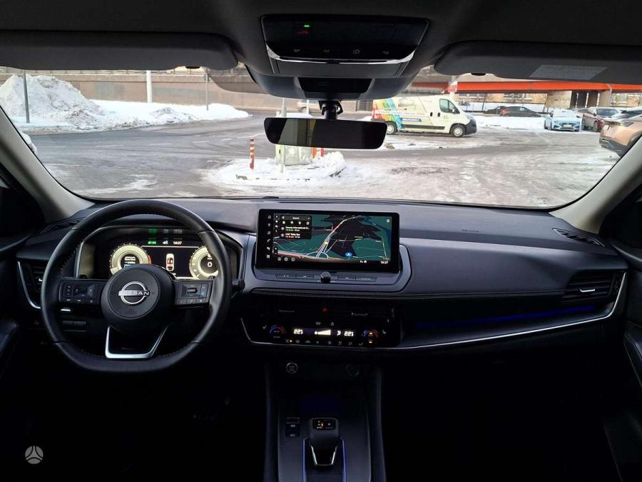 White Nissan Qashqai 2025 in Vilnius, with an engine capacity of 1.33 L and mileage of 31 thousand km for 25950 €, photo 5 on AUTOMOTO.COM.LV