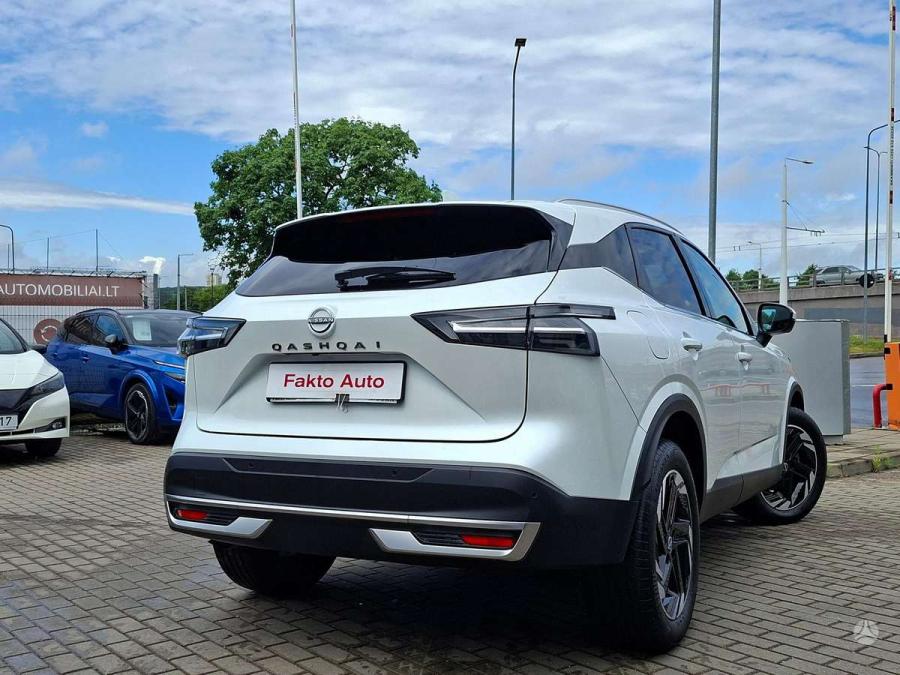 White Nissan Qashqai 2025 in Vilnius, with an engine capacity of 1.33 L and mileage of 31 thousand km for 25950 €, photo 20 on AUTOMOTO.COM.LV