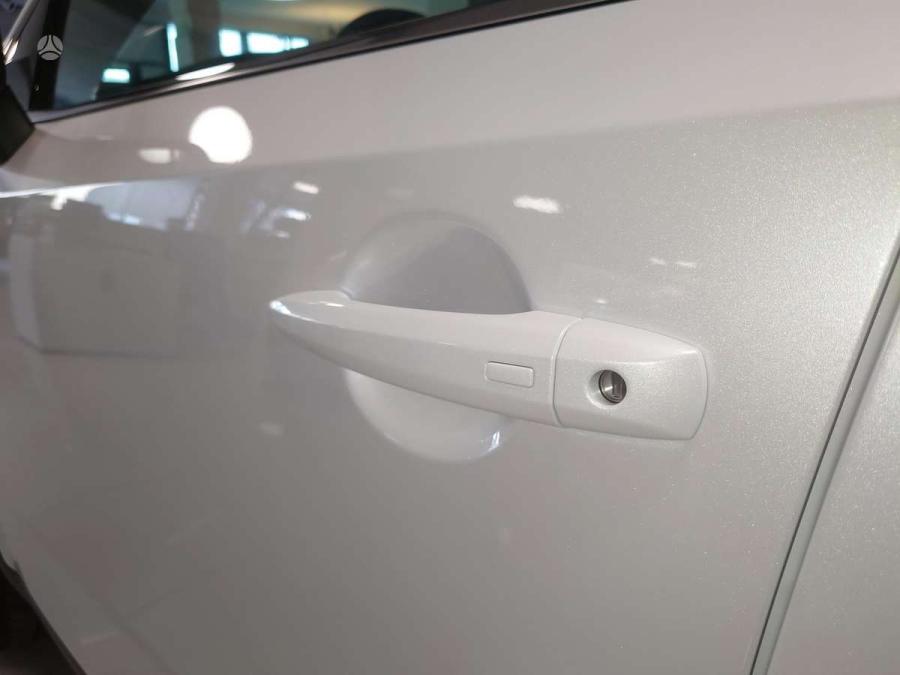 Balts Nissan Qashqai 2025 Kauņa, ar dzinēja tilpumu 1.33 L un nobraukumu 0 tūkst. km par 34190 €, foto 12 vietnē AUTOMOTO.COM.LV