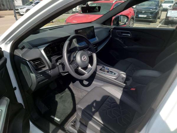 White Nissan Qashqai 2026 in Kaunas, with an engine capacity of 1.50 L and mileage of 4 thousand km for 37500 €, photo 7 on AUTOMOTO.COM.LV