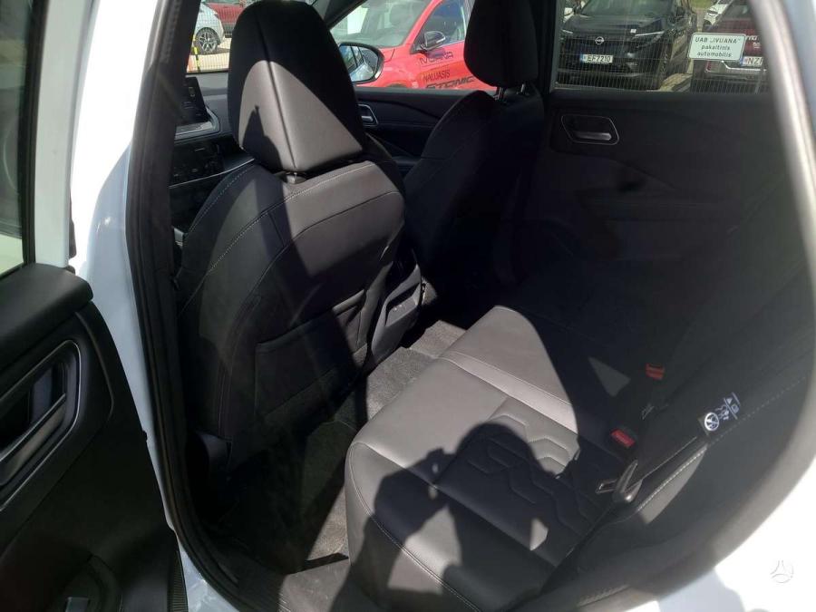 Balts Nissan Qashqai 2026 Kauņa, ar dzinēja tilpumu 1.50 L un nobraukumu 4 tūkst. km par 37500 €, foto 9 vietnē AUTOMOTO.COM.LV