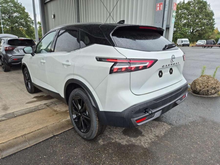 Balts Nissan Qashqai 2026 Viļņa, ar dzinēja tilpumu 0.00 L un nobraukumu 0 tūkst. km par 24300 €, foto 4 vietnē AUTOMOTO.COM.LV