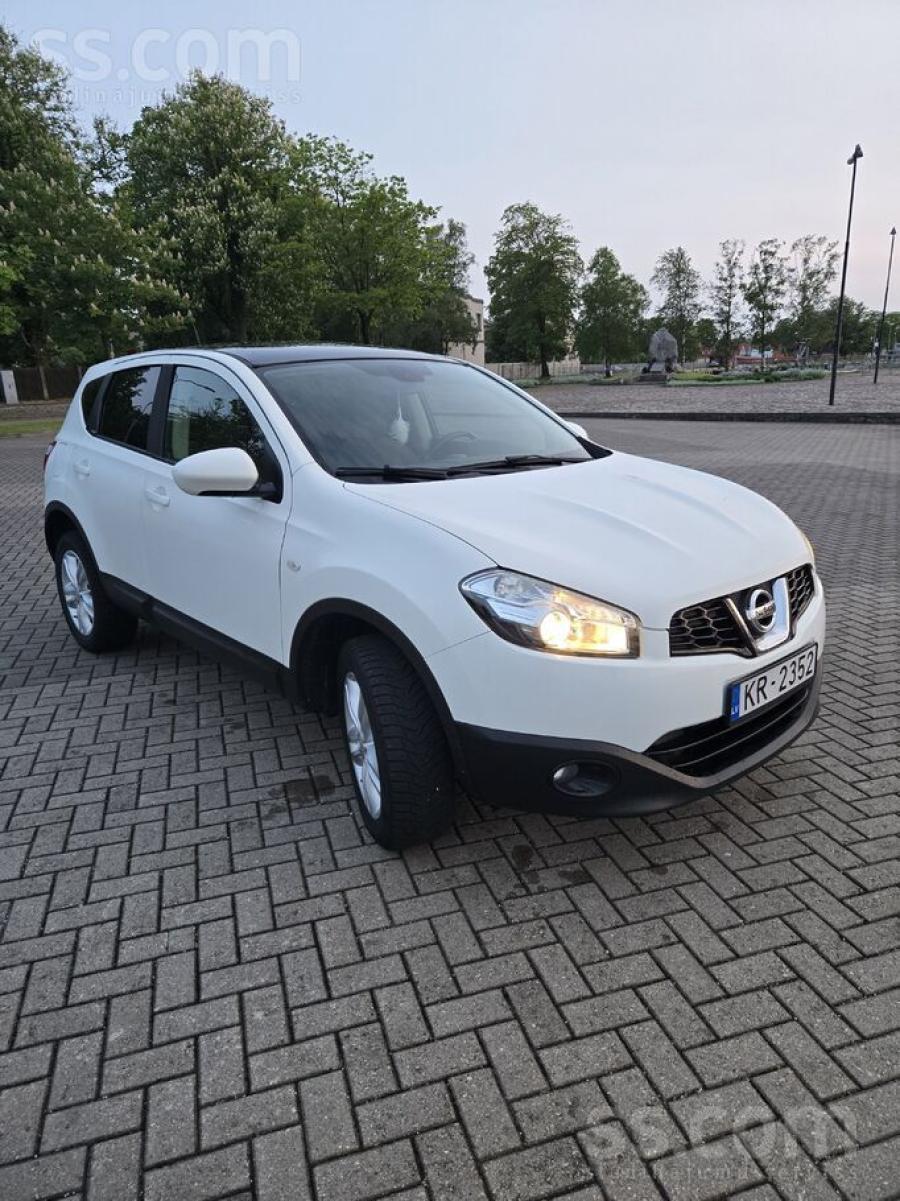 Balts Nissan Qashqai 2010 Ventspils, ar dzinēja tilpumu 1.50 L un nobraukumu 262 tūkst. km par 4700 €, foto 1 vietnē AUTOMOTO.COM.LV