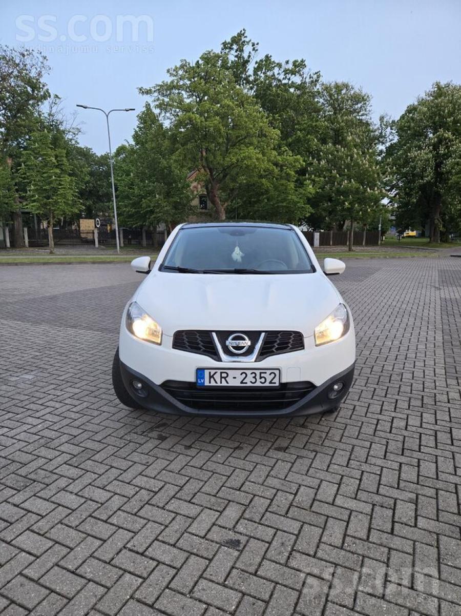 Balts Nissan Qashqai 2010 Ventspils, ar dzinēja tilpumu 1.50 L un nobraukumu 262 tūkst. km par 4700 €, foto 4 vietnē AUTOMOTO.COM.LV