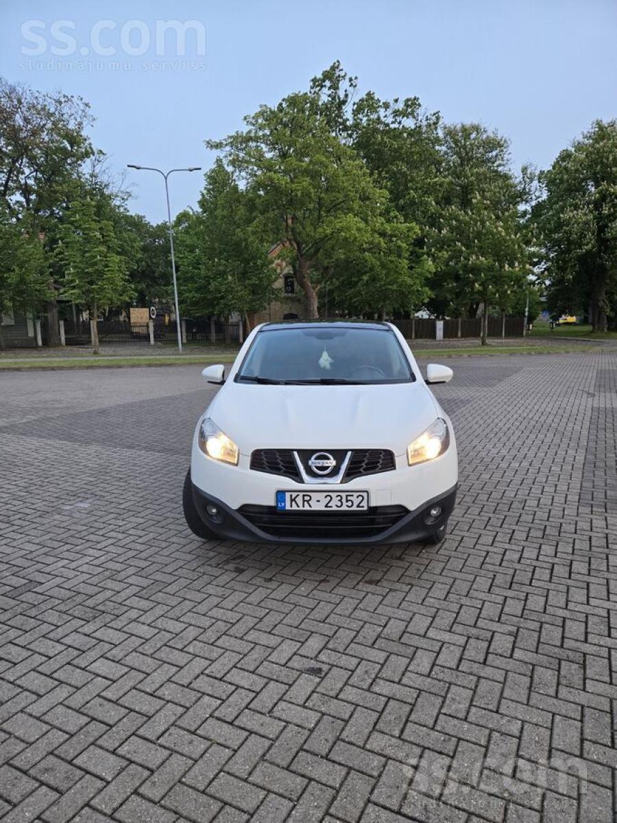 Balts Nissan Qashqai 2010 Ventspils, ar dzinēja tilpumu 1.50 L un nobraukumu 262 tūkst. km par 4700 €, foto 5 vietnē AUTOMOTO.COM.LV