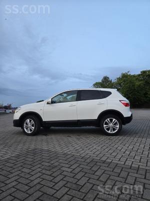 Balts Nissan Qashqai 2010 Ventspils, ar dzinēja tilpumu 1.50 L un nobraukumu 262 tūkst. km par 4700 €, foto 7 vietnē AUTOMOTO.COM.LV