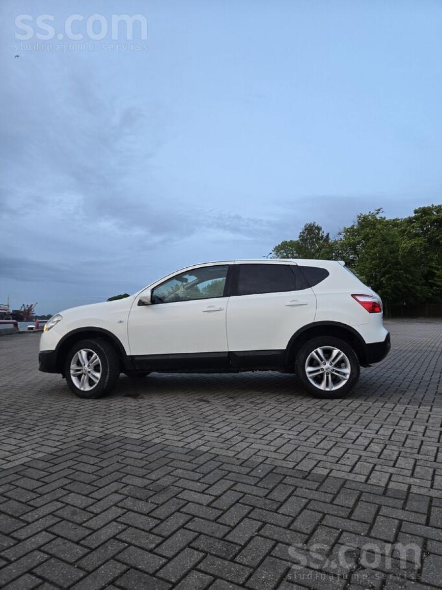 Balts Nissan Qashqai 2010 Ventspils, ar dzinēja tilpumu 1.50 L un nobraukumu 262 tūkst. km par 4700 €, foto 7 vietnē AUTOMOTO.COM.LV