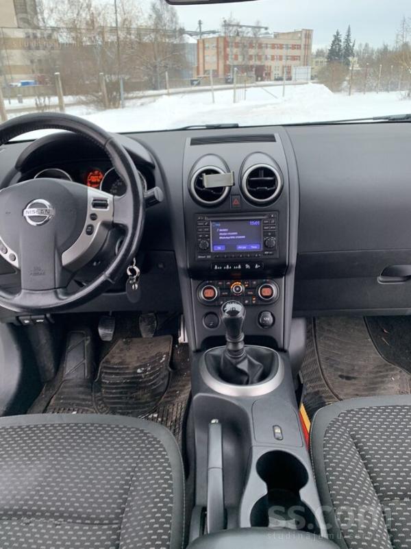 Balts Nissan Qashqai 2010 Valmiera, ar dzinēja tilpumu 2.00 L un nobraukumu 262 tūkst. km par 3500 €, foto 9 vietnē AUTOMOTO.COM.LV