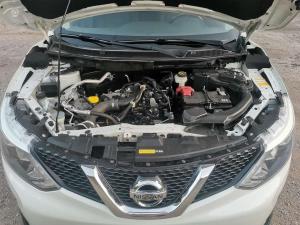 White Nissan Qashqai 2015 in Siauliai, with an engine capacity of 1.20 L and mileage of 109 thousand km for 9600 €, photo 21 on AUTOMOTO.COM.LV