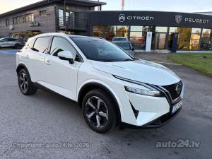 White Nissan Qashqai 2021 in Rakvere, with an engine capacity of 1.30 L and mileage of 122 thousand km for 18990 €, photo  on AUTOMOTO.COM.LV