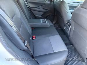 White Nissan Qashqai 2021 in Rakvere, with an engine capacity of 1.30 L and mileage of 122 thousand km for 18990 €, photo 4 on AUTOMOTO.COM.LV