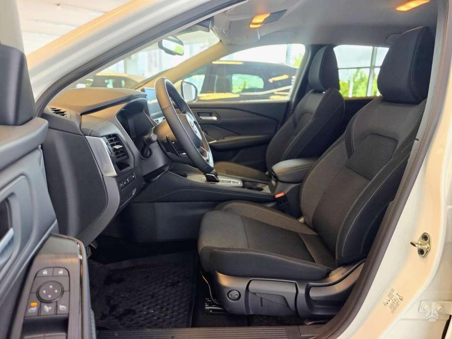 White Nissan Qashqai 2024 in Siauliai, with an engine capacity of 1.33 L and mileage of 15 thousand km for 24600 €, photo 11 on AUTOMOTO.COM.LV