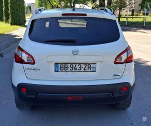 Balts Nissan Qashqai 2010 Tauragė, ar dzinēja tilpumu 1.50 L un nobraukumu 250 tūkst. km par 3700 €, foto 8 vietnē AUTOMOTO.COM.LV