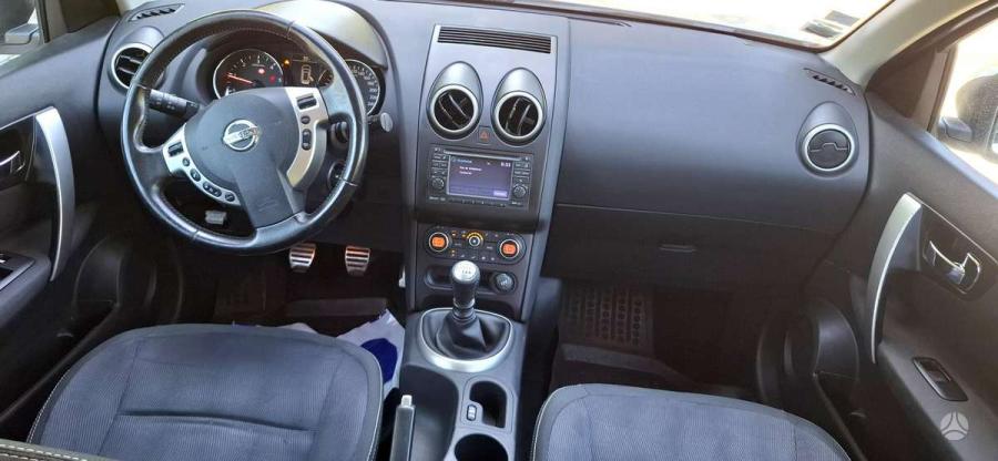 Balts Nissan Qashqai 2010 Tauragė, ar dzinēja tilpumu 1.50 L un nobraukumu 250 tūkst. km par 3700 €, foto 9 vietnē AUTOMOTO.COM.LV