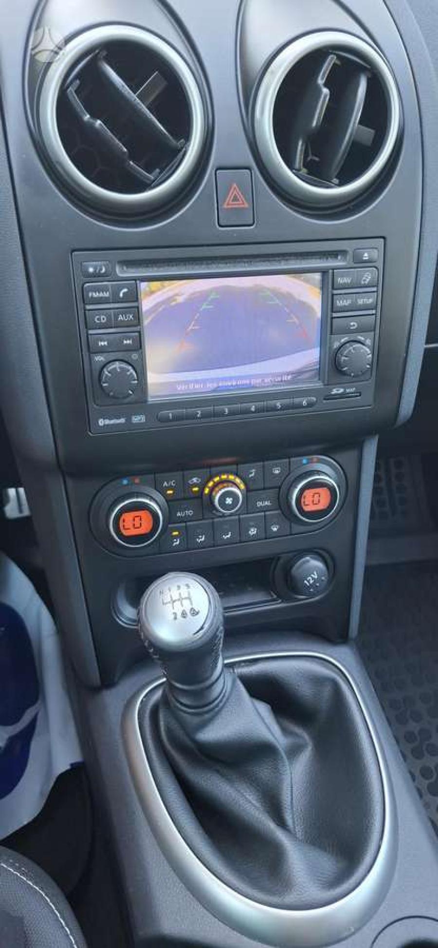Balts Nissan Qashqai 2010 Tauragė, ar dzinēja tilpumu 1.50 L un nobraukumu 250 tūkst. km par 3700 €, foto 15 vietnē AUTOMOTO.COM.LV