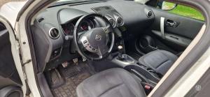 White Nissan Qashqai 2010 in Vilnius, with an engine capacity of 1.50 L and mileage of 201 thousand km for 4500 €, photo 9 on AUTOMOTO.COM.LV