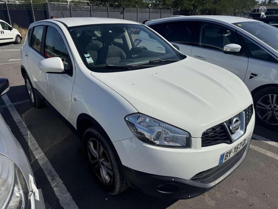 Balts Nissan Qashqai 2011 Tauragė, ar dzinēja tilpumu 1.50 L un nobraukumu 242 tūkst. km par 4200 €, foto 1 vietnē AUTOMOTO.COM.LV