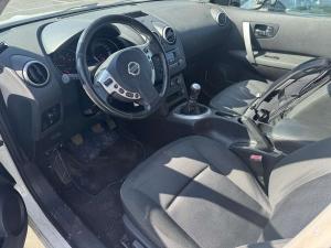 Balts Nissan Qashqai 2011 Tauragė, ar dzinēja tilpumu 1.50 L un nobraukumu 242 tūkst. km par 4200 €, foto 6 vietnē AUTOMOTO.COM.LV