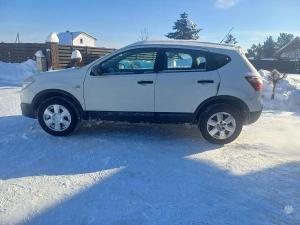 Balts Nissan Qashqai 2013 Tauragė, ar dzinēja tilpumu 1.50 L un nobraukumu 260 tūkst. km par 3850 €, foto 4 vietnē AUTOMOTO.COM.LV