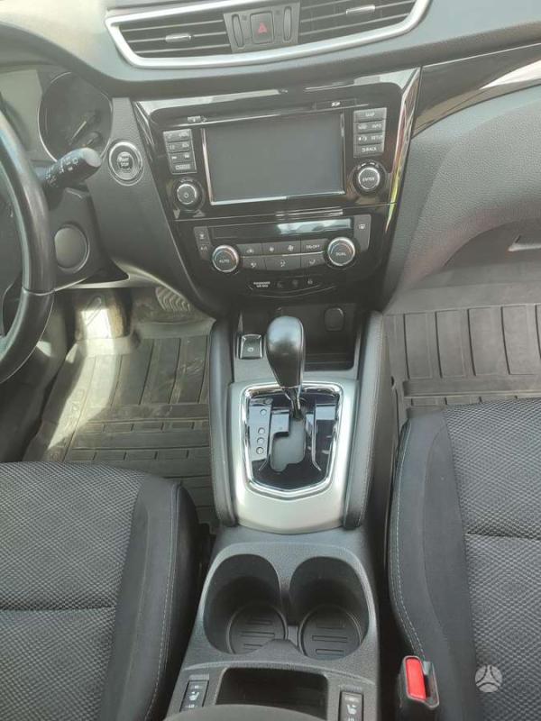 Balts Nissan Qashqai 2016 Viļņa, ar dzinēja tilpumu 1.20 L un nobraukumu 85 tūkst. km par 9100 €, foto 7 vietnē AUTOMOTO.COM.LV