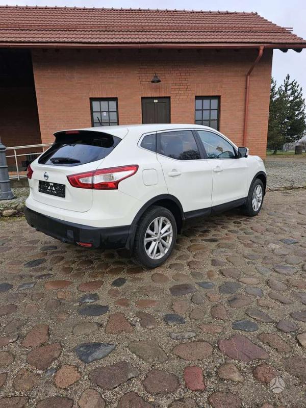 Balts Nissan Qashqai 2017 Panevēža, ar dzinēja tilpumu 1.20 L un nobraukumu 174 tūkst. km par 5200 €, foto 3 vietnē AUTOMOTO.COM.LV
