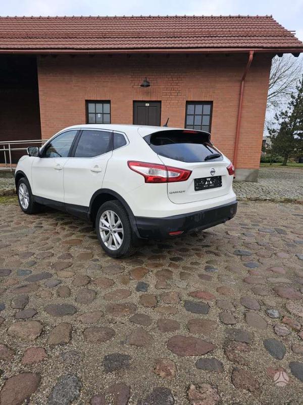 Balts Nissan Qashqai 2017 Panevēža, ar dzinēja tilpumu 1.20 L un nobraukumu 174 tūkst. km par 5200 €, foto 4 vietnē AUTOMOTO.COM.LV