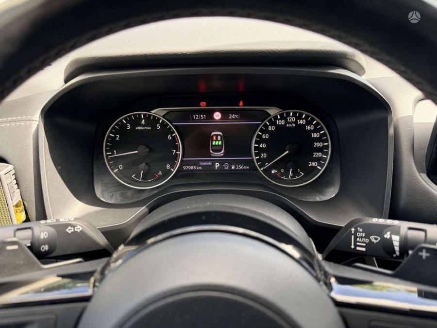White Nissan Qashqai 2022 in Taurage, with an engine capacity of 1.33 L and mileage of 98 thousand km for 23000 €, photo 19 on AUTOMOTO.COM.LV