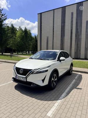 White Nissan Qashqai 2022 in Taurage, with an engine capacity of 1.33 L and mileage of 98 thousand km for 23000 €, photo 21 on AUTOMOTO.COM.LV