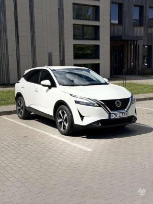 White Nissan Qashqai 2022 in Taurage, with an engine capacity of 1.33 L and mileage of 98 thousand km for 23000 €, photo 22 on AUTOMOTO.COM.LV