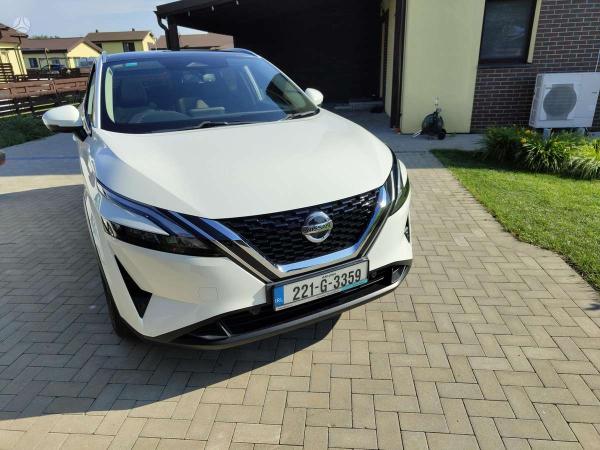 White Nissan Qashqai 2022 in Klaipeda, with an engine capacity of 1.33 L and mileage of 28 thousand km for 6400 €, photo 1 on AUTOMOTO.COM.LV