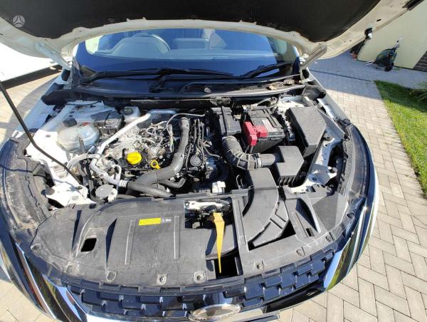 White Nissan Qashqai 2022 in Klaipeda, with an engine capacity of 1.33 L and mileage of 28 thousand km for 6400 €, photo 9 on AUTOMOTO.COM.LV