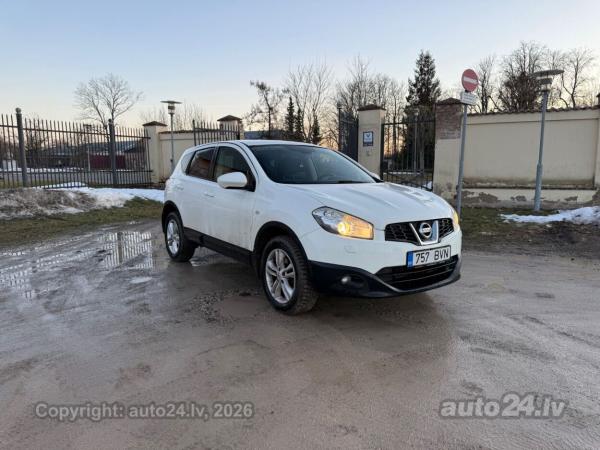 Balts Nissan Qashqai 2012 Tartu, ar dzinēja tilpumu 2.00 L un nobraukumu 193 tūkst. km par 6399 €, foto 2 vietnē AUTOMOTO.COM.LV