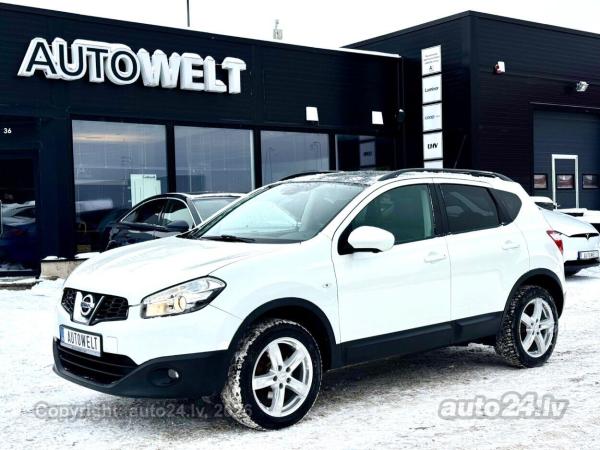 Balts Nissan Qashqai 2013 Tallina, ar dzinēja tilpumu 2.00 L un nobraukumu 167 tūkst. km par 6290 €, foto 1 vietnē AUTOMOTO.COM.LV