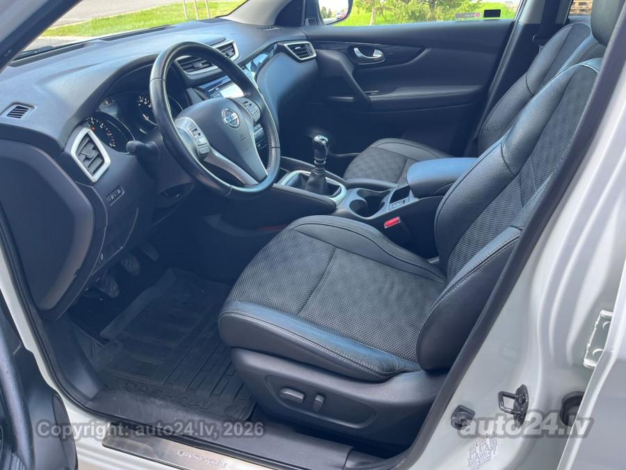 Balts Nissan Qashqai 2014 Kuresāre, ar dzinēja tilpumu 1.20 L un nobraukumu 176 tūkst. km par 7590 €, foto 10 vietnē AUTOMOTO.COM.LV
