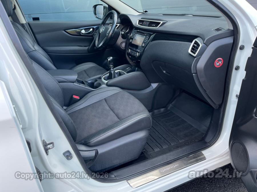 Balts Nissan Qashqai 2014 Kuresāre, ar dzinēja tilpumu 1.20 L un nobraukumu 176 tūkst. km par 7590 €, foto 11 vietnē AUTOMOTO.COM.LV