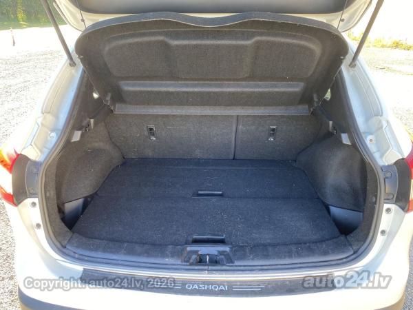 Balts Nissan Qashqai 2014 Tallina, ar dzinēja tilpumu 1.20 L un nobraukumu 144 tūkst. km par 8500 €, foto 7 vietnē AUTOMOTO.COM.LV