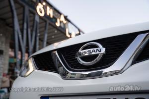 White Nissan Qashqai 2015 in Tallinn, with an engine capacity of 1.20 L and mileage of 126 thousand km for 8900 €, photo 7 on AUTOMOTO.COM.LV