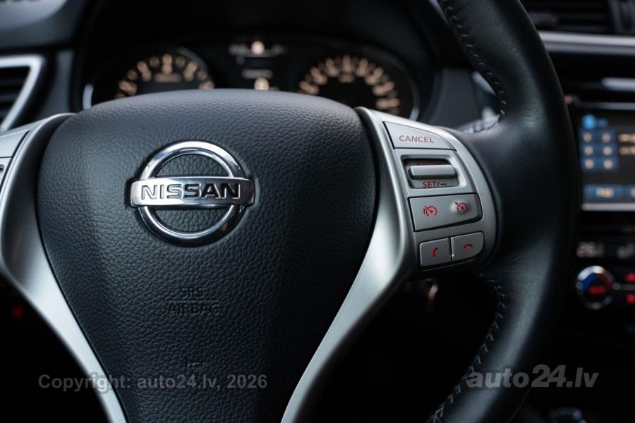 White Nissan Qashqai 2015 in Tallinn, with an engine capacity of 1.20 L and mileage of 126 thousand km for 8900 €, photo 12 on AUTOMOTO.COM.LV