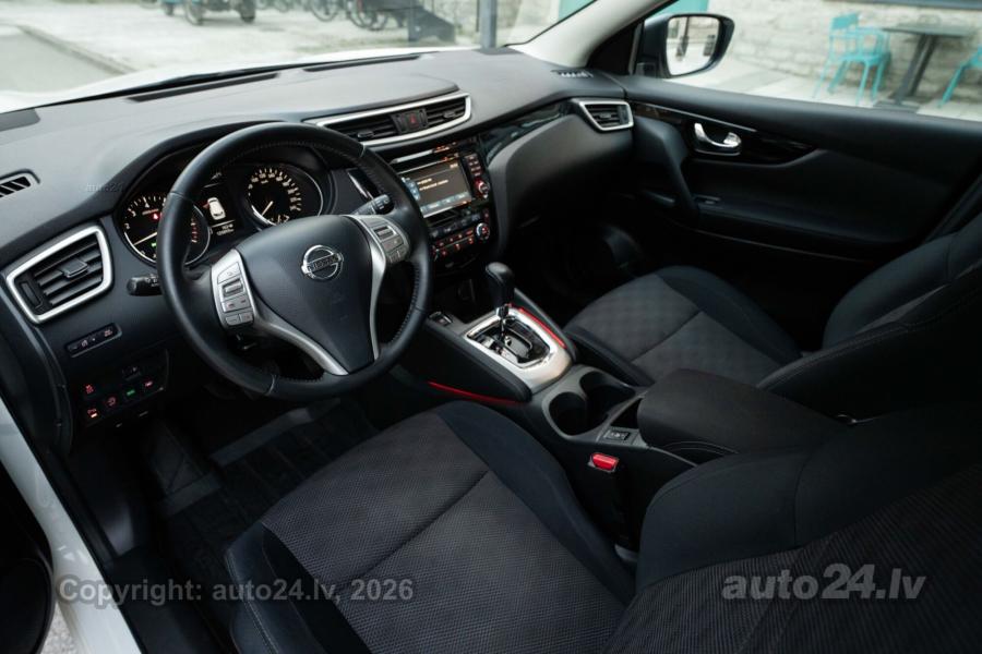 White Nissan Qashqai 2015 in Tallinn, with an engine capacity of 1.20 L and mileage of 126 thousand km for 8900 €, photo 16 on AUTOMOTO.COM.LV