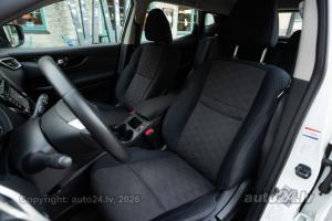 White Nissan Qashqai 2015 in Tallinn, with an engine capacity of 1.20 L and mileage of 126 thousand km for 8900 €, photo 17 on AUTOMOTO.COM.LV